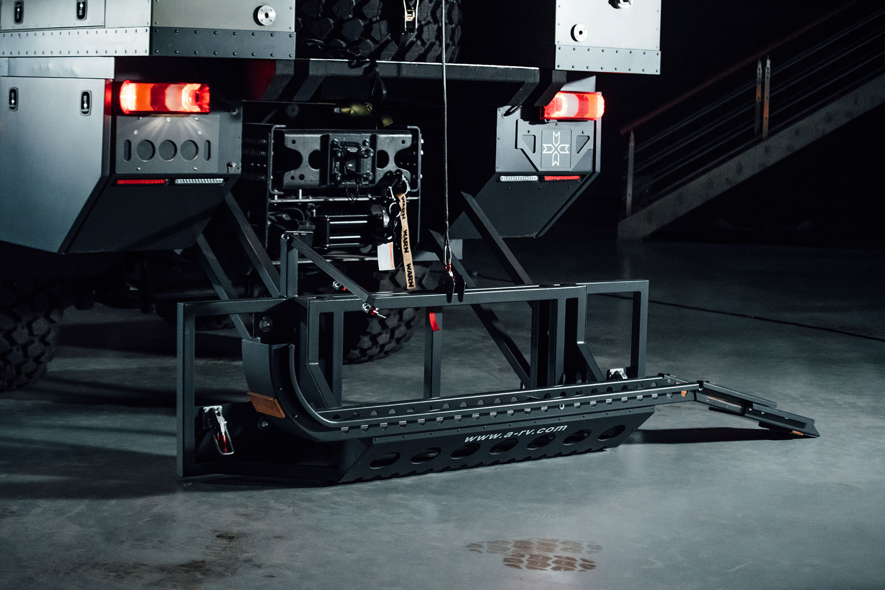 ARMADILLO Conquistador Loft(Benz Arocs 8x8) - 2018 - 阿莫迪罗【官网】