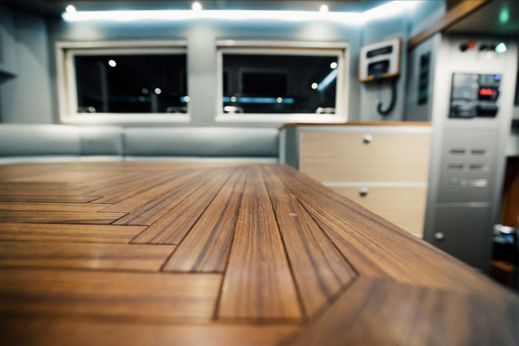 ARMADILLO Conquistador Loft(Benz Arocs 8x8) - 2018 - 阿莫迪罗【官网】