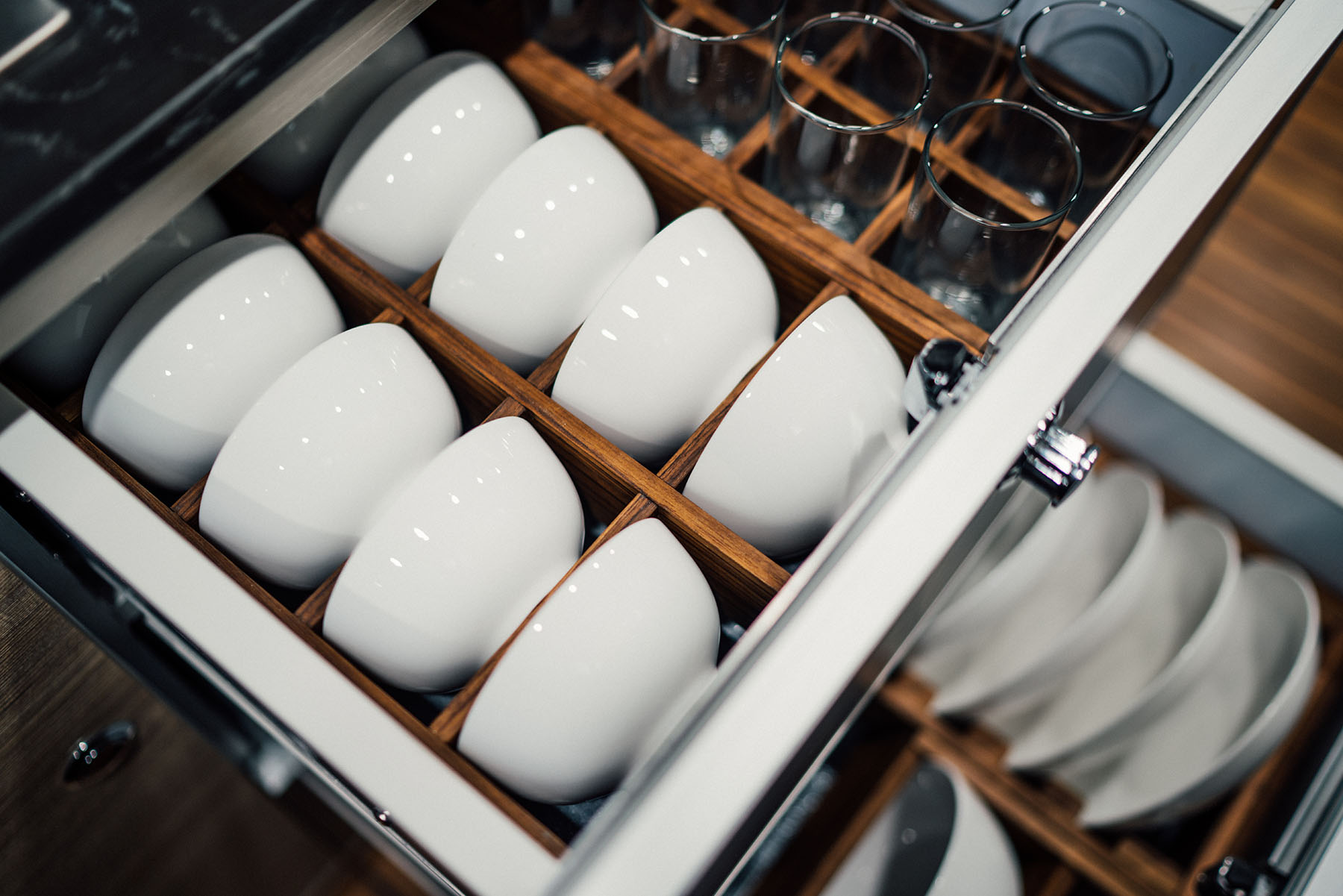 ARMADILLO Conquistador Loft(Benz Arocs 8x8) - 2018 - 阿莫迪罗【官网】