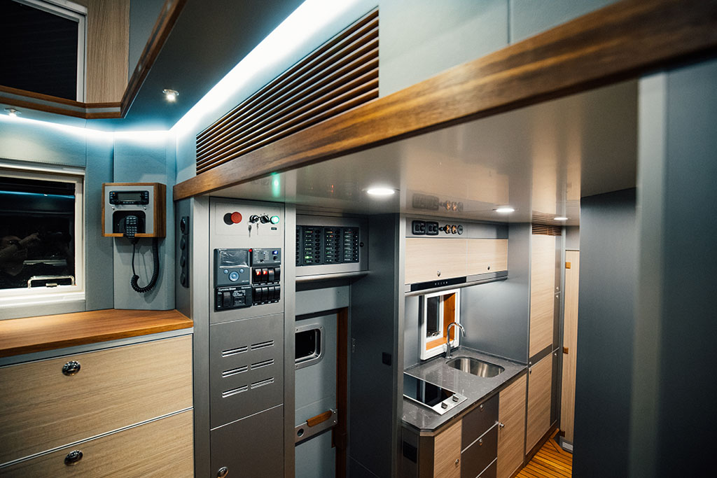 ARMADILLO Conquistador Loft(Benz Arocs 8x8) - 2018 - 阿莫迪罗【官网】