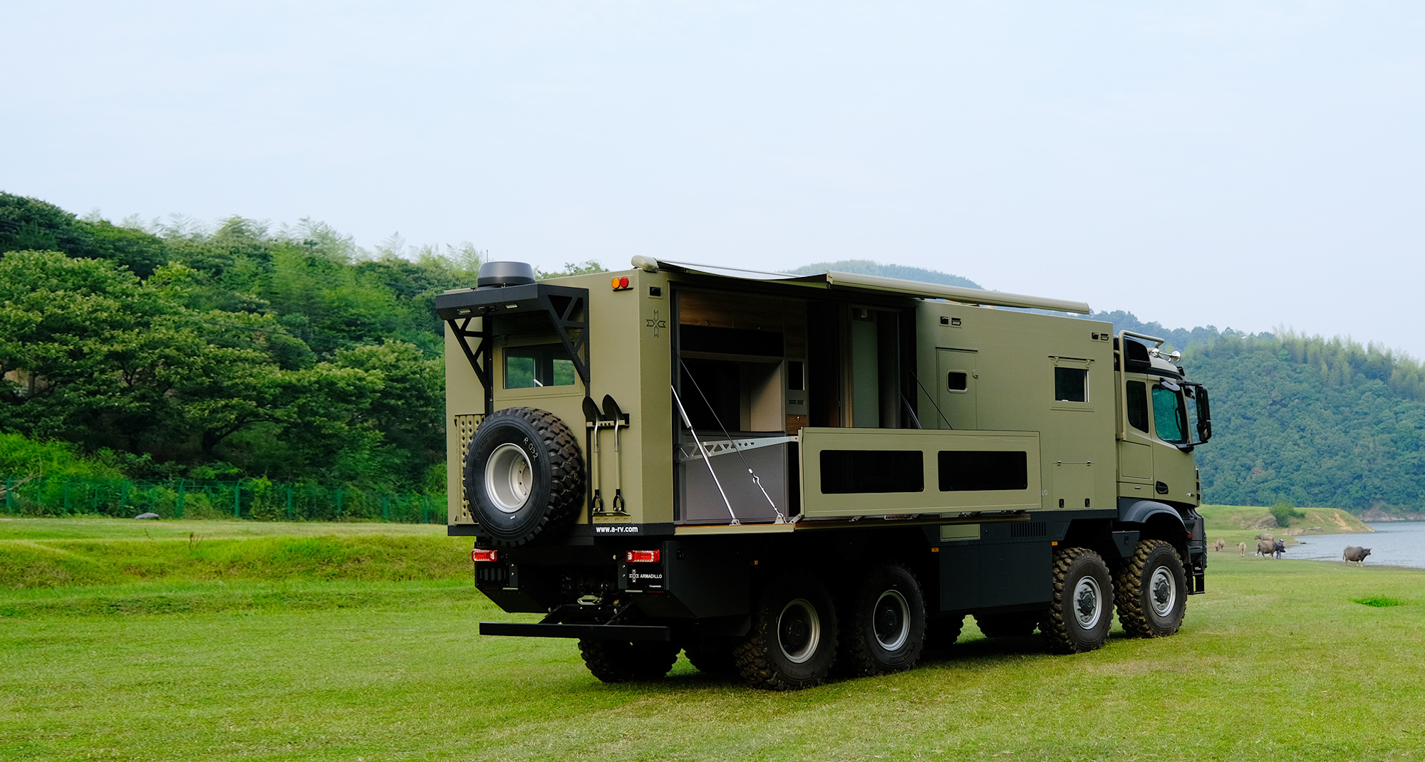 Conquistador T - 2022 - ARMADILLOCAR