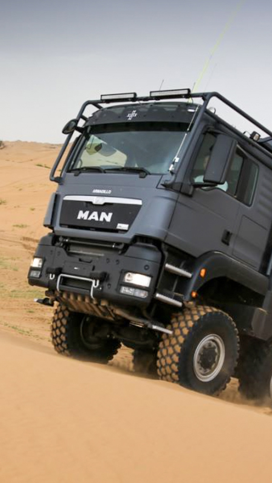 Conquistador F - 2022 - ARMADILLO